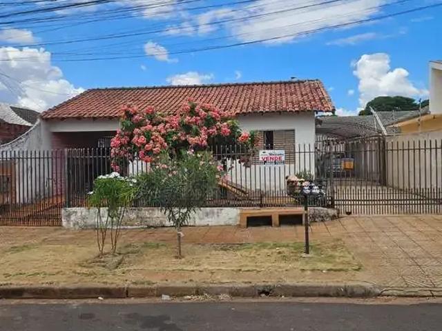 Casa / Sobrado para Venda em Maringá/PR Vila Morangueira 7 Quartos