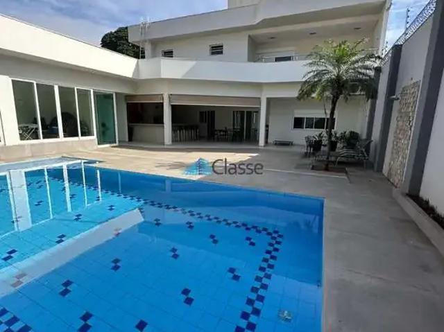 Casa / Sobrado para Venda em Maringá/PR Zona 02 5 Quartos