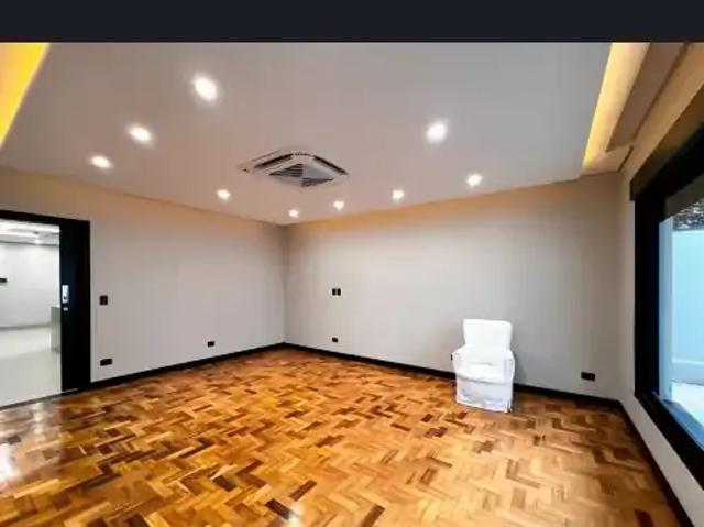 Casa / Sobrado para Venda em Maringá/PR Zona 02 3 Quartos