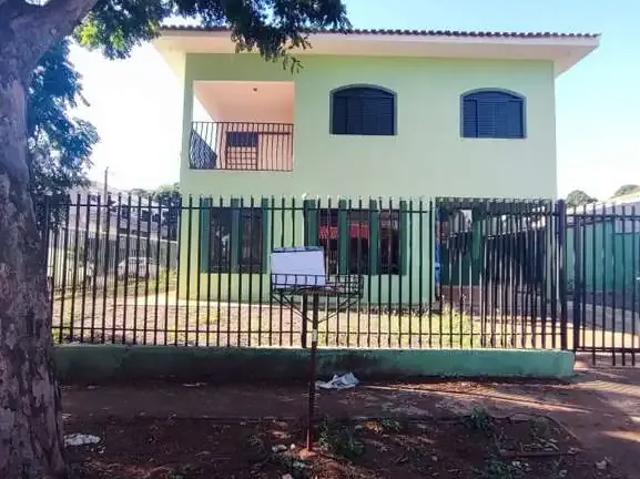 Casa / Sobrado para Venda em Maringá/PR Zona 07 4 Quartos