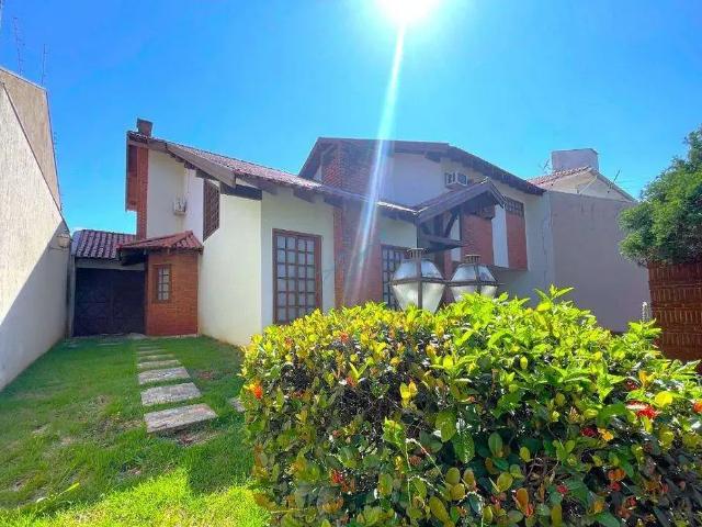 Casa / Sobrado para Venda em Maringá/PR Zona 05 4 Quartos