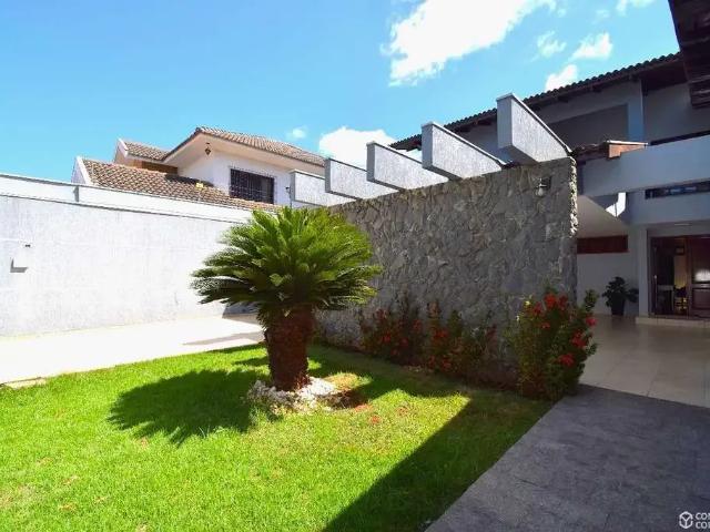 Casa / Sobrado para Venda em Maringá/PR Zona 05 4 Quartos