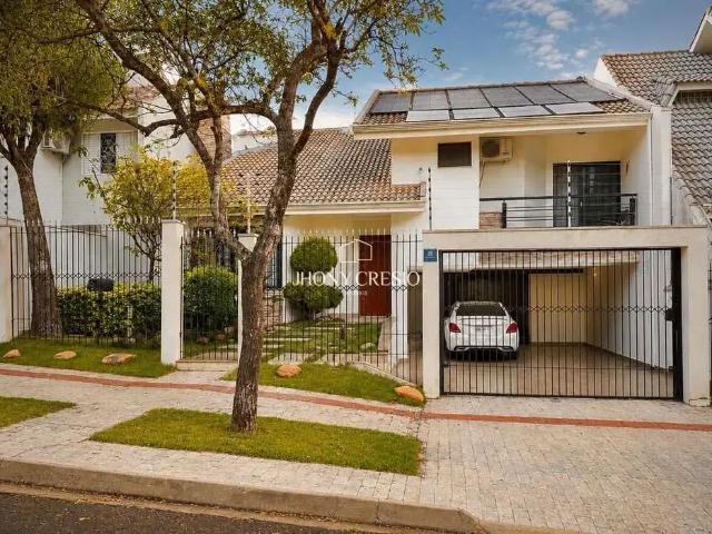 Casa / Sobrado para Venda em Maringá/PR Zona 05 4 Quartos