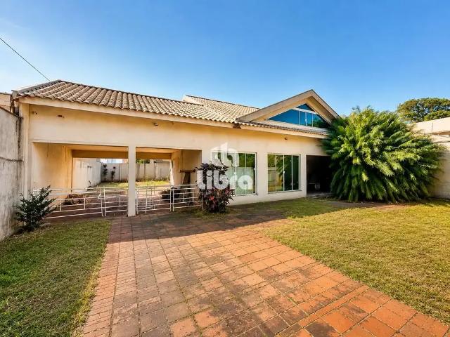 Casa / Sobrado para Venda em Maringá/PR Zona 05 3 Quartos