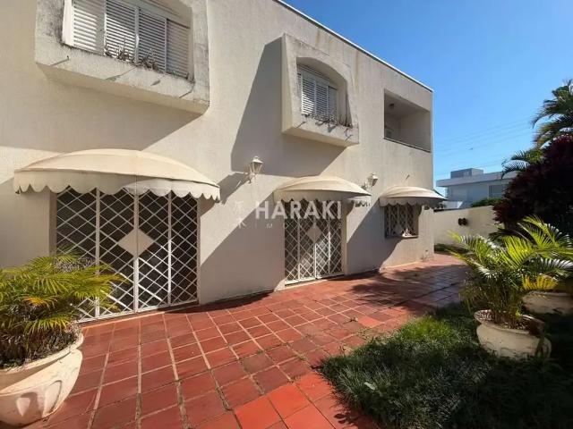 Casa / Sobrado para Venda em Maringá/PR Zona 05 3 Quartos