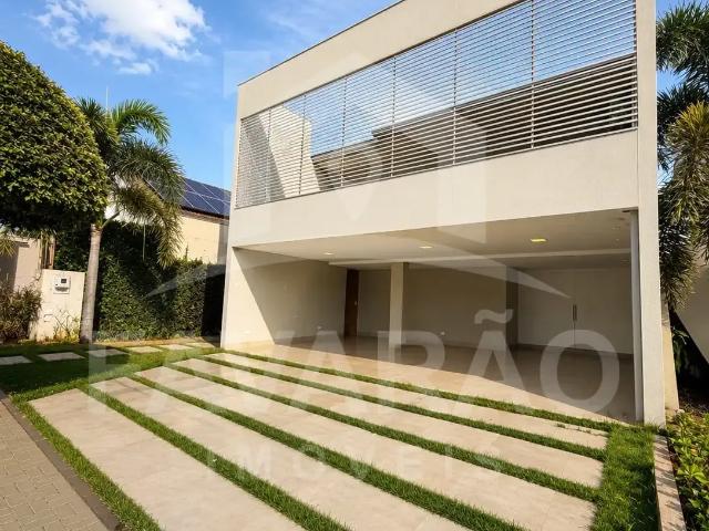 Casa / Sobrado para Venda em Maringá/PR Zona 08 4 Quartos