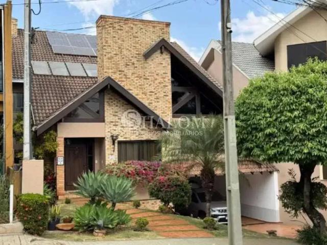 Casa / Sobrado para Venda em Maringá/PR Zona 08 5 Quartos