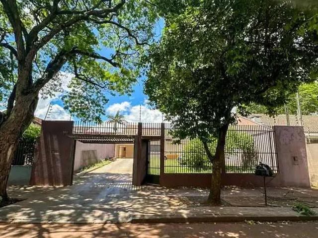Casa / Sobrado para Venda em Maringá/PR Zona 08 2 Quartos
