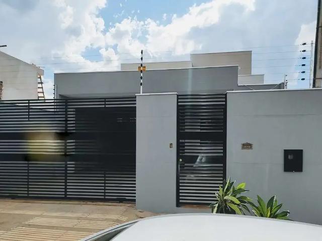 Casa / Sobrado para Venda em Maringá/PR Zona 31 3 Quartos
