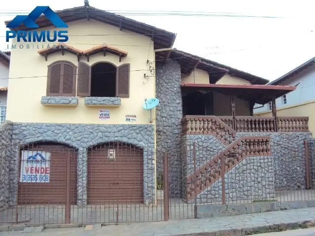 Casa / Sobrado para Venda em Mateus Leme/MG Centro