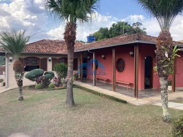 Casa / Sobrado para Venda em Mateus Leme/MG Centro 3 Quartos