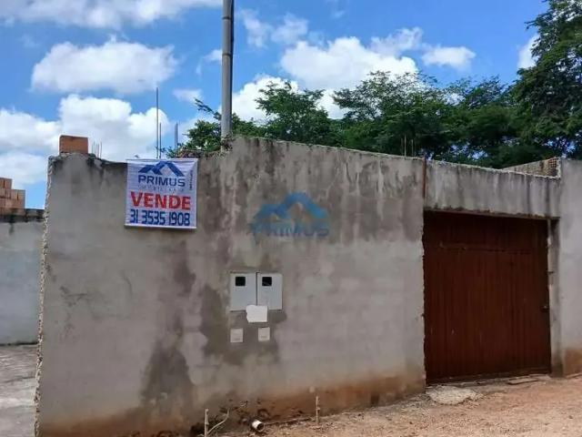 Casa / Sobrado para Venda em Mateus Leme/MG Tiradentes 2 Quartos
