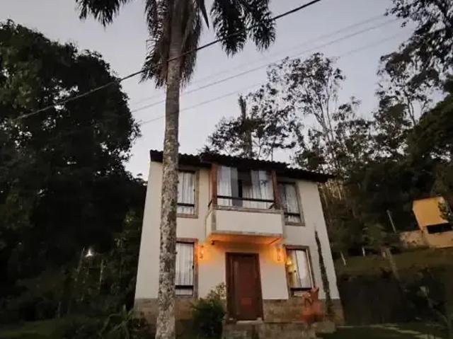 Casa / Sobrado para Venda em Matias Barbosa/MG Centro 2 Quartos