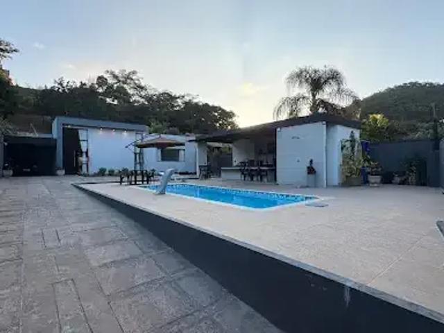 Casa / Sobrado para Venda em Matias Barbosa/MG Centro 3 Quartos
