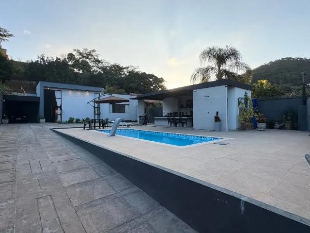 Casa / Sobrado para Venda em Matias Barbosa/MG Pitangueiras 3 Quartos