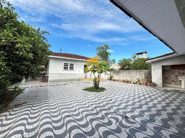 Casa / Sobrado para Venda em Matinhos/PR Balneário Betaras 4 Quartos