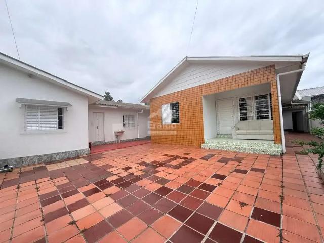 Casa / Sobrado para Venda em Matinhos/PR Balneário Flamingo 4 Quartos