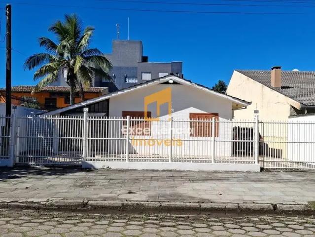 Casa / Sobrado para Venda em Matinhos/PR Balneário Gaivotas 4 Quartos