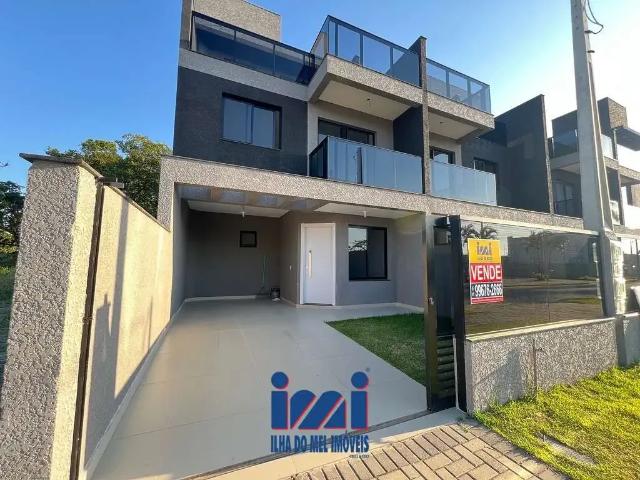 Casa / Sobrado para Venda em Matinhos/PR Balneário Gaivotas 3 Quartos