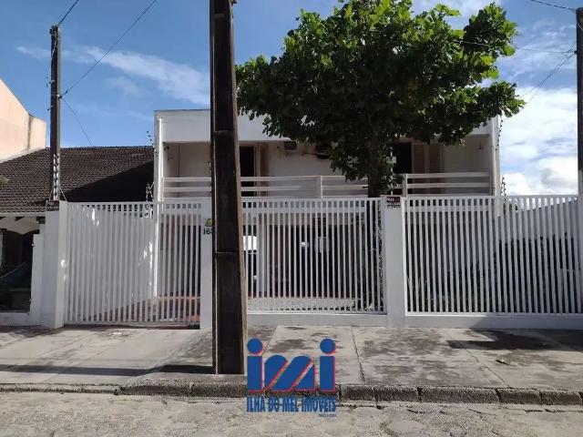 Casa / Sobrado para Venda em Matinhos/PR Balneário Inajá 4 Quartos