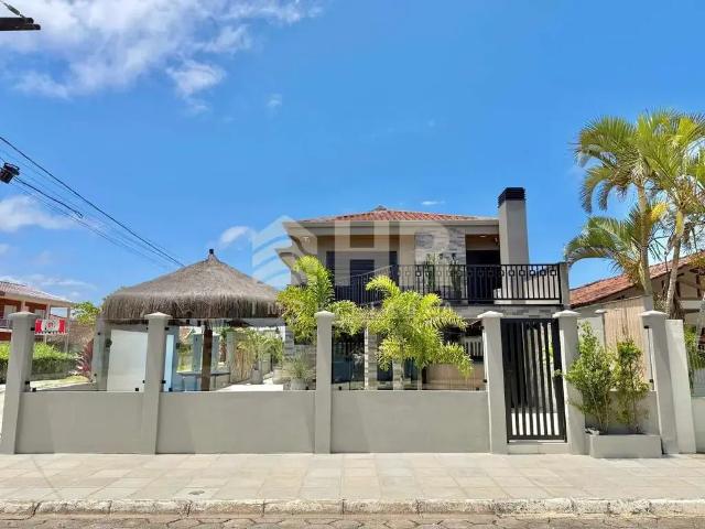 Casa / Sobrado para Venda em Matinhos/PR Balneário Inajá 5 Quartos