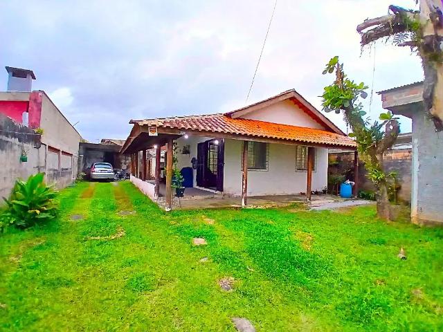 Casa / Sobrado para Venda em Matinhos/PR Balneário Ipacaraí 2 Quartos
