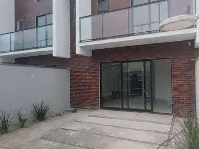 Casa / Sobrado para Venda em Matinhos/PR Balneário Ipacaraí 3 Quartos