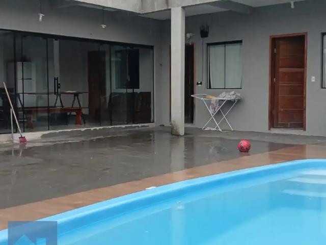 Casa / Sobrado para Venda em Matinhos/PR Curraes 4 Quartos