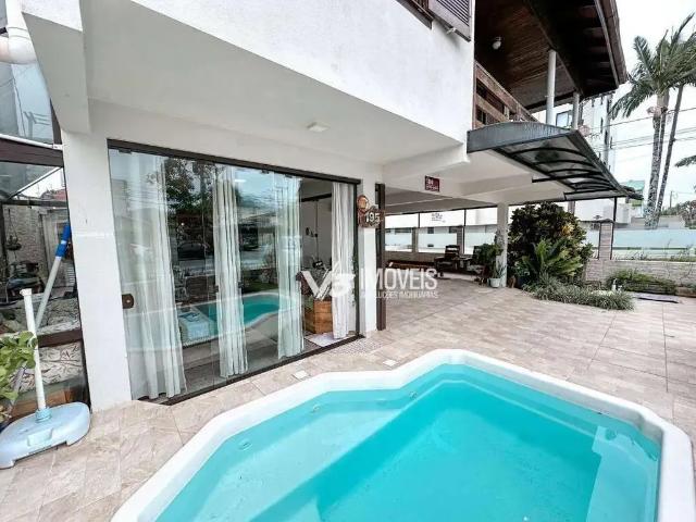 Casa / Sobrado para Venda em Matinhos/PR Caiobá 4 Quartos