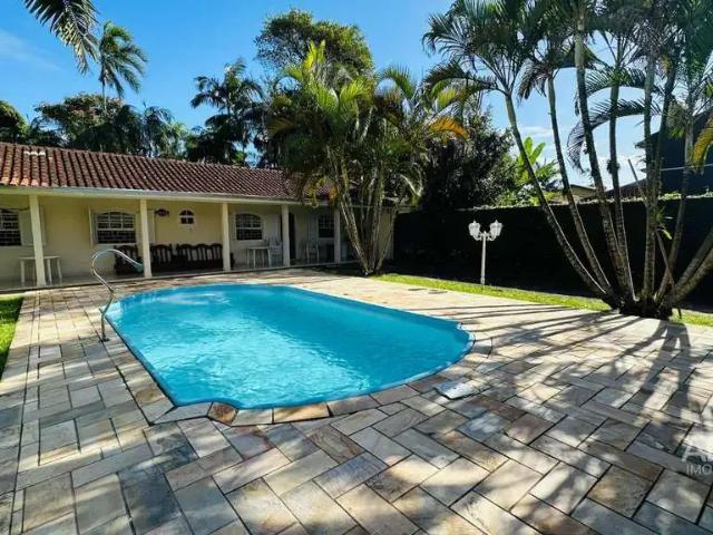 Casa / Sobrado para Venda em Matinhos/PR Caiobá
