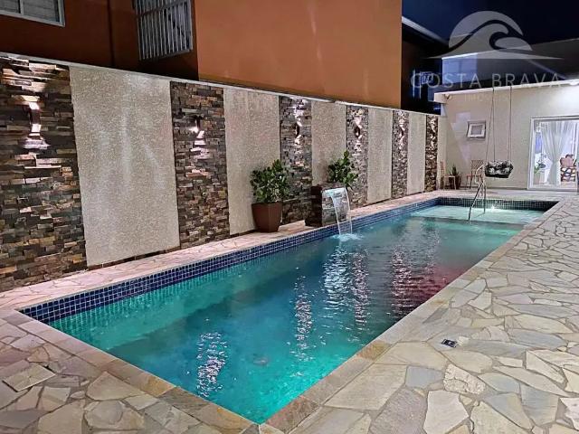 Casa / Sobrado para Venda em Matinhos/PR Caiobá 5 Quartos