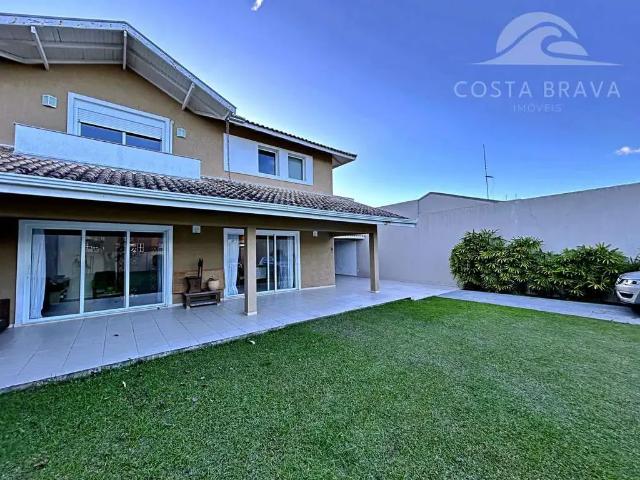 Casa / Sobrado para Venda em Matinhos/PR Caiobá 5 Quartos