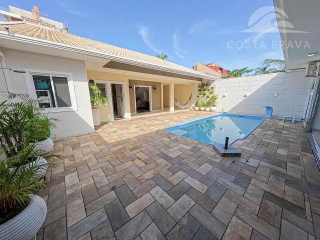 Casa / Sobrado para Venda em Matinhos/PR Caiobá 6 Quartos