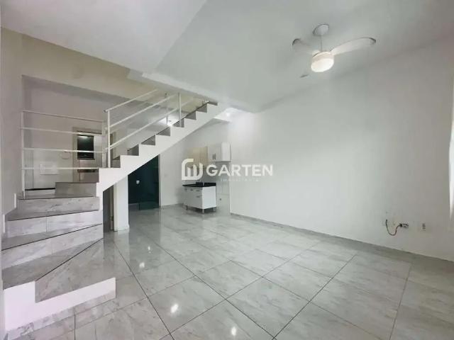 Casa / Sobrado para Venda em Matinhos/PR Caiobá 2 Quartos