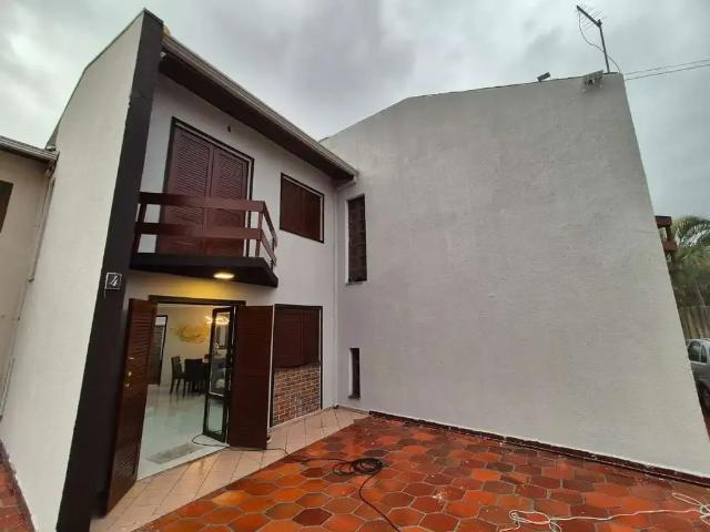Casa / Sobrado para Venda em Matinhos/PR Caiobá 2 Quartos