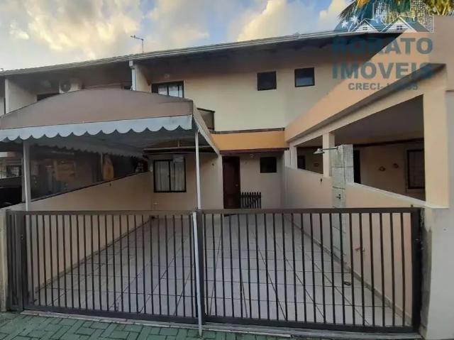 Casa / Sobrado para Venda em Matinhos/PR Caiobá 3 Quartos