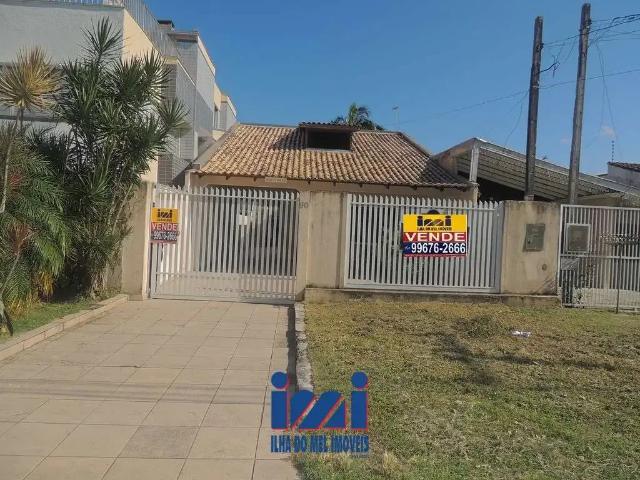 Casa / Sobrado para Venda em Matinhos/PR Caiobá 3 Quartos