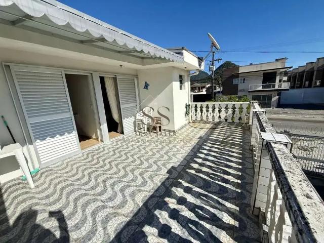 Casa / Sobrado para Venda em Matinhos/PR Caiobá 3 Quartos