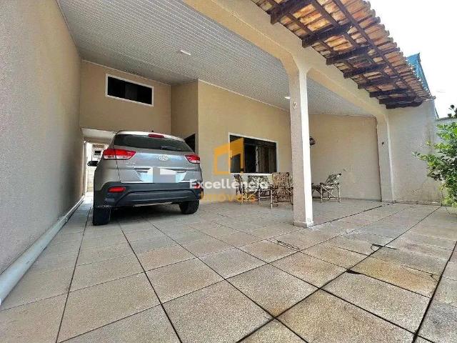 Casa / Sobrado para Venda em Matinhos/PR Caiobá 3 Quartos