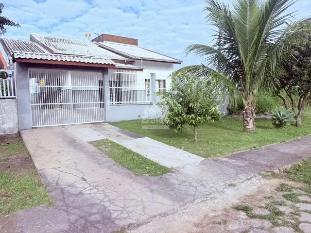 Casa / Sobrado para Venda em Matinhos/PR Centro 4 Quartos
