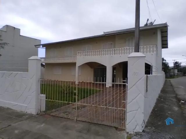 Casa / Sobrado para Venda em Matinhos/PR Centro 5 Quartos