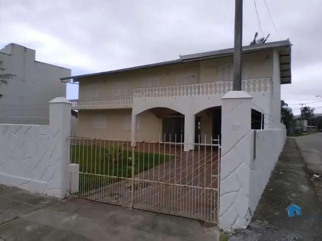 Casa / Sobrado para Venda em Matinhos/PR Centro 5 Quartos