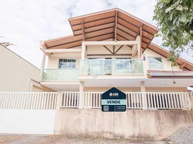 Casa / Sobrado para Venda em Matinhos/PR Centro 8 Quartos