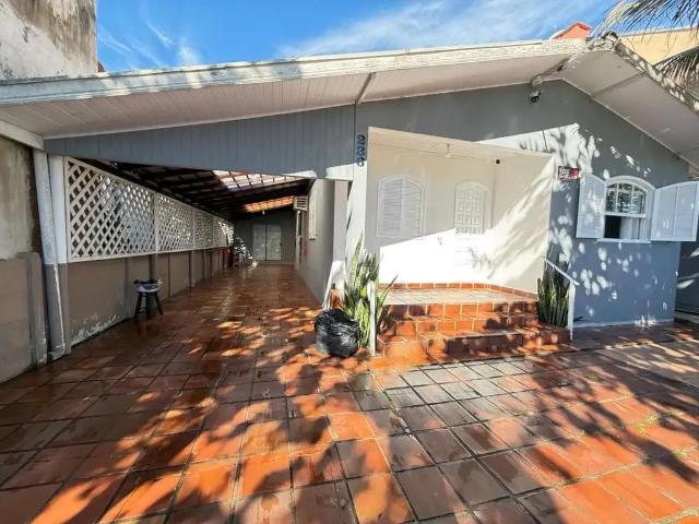 Casa / Sobrado para Venda em Matinhos/PR Centro
