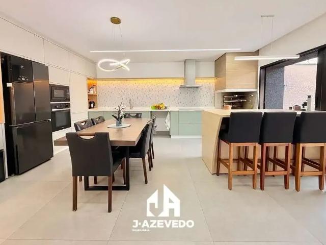 Casa / Sobrado para Venda em Matinhos/PR Centro 2 Quartos