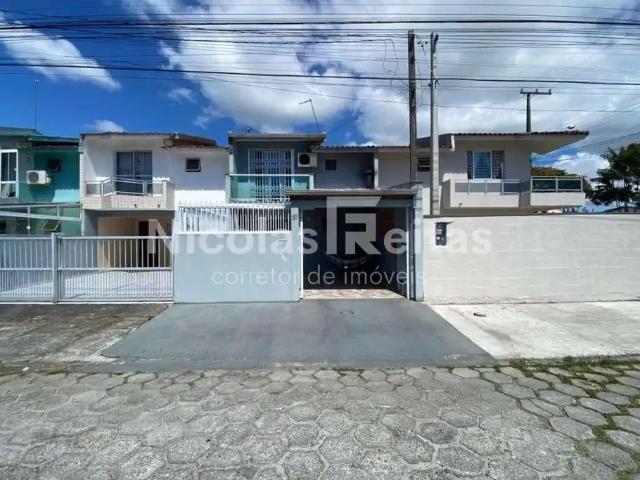 Casa / Sobrado para Venda em Matinhos/PR Centro 3 Quartos