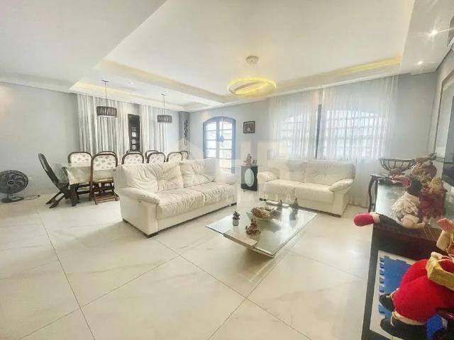 Casa / Sobrado para Venda em Matinhos/PR Riviera 4 Quartos
