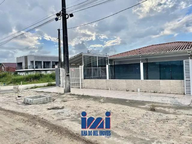 Casa / Sobrado para Venda em Matinhos/PR Saint Etiene 3 Quartos