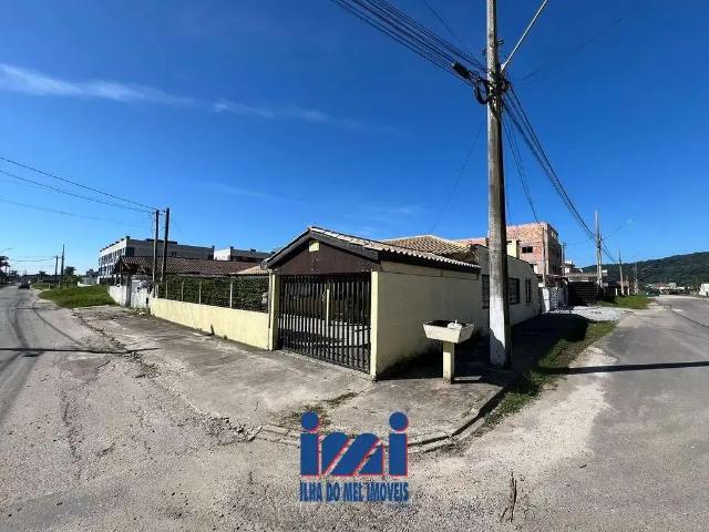 Casa / Sobrado para Venda em Matinhos/PR Tabuleiro 3 Quartos