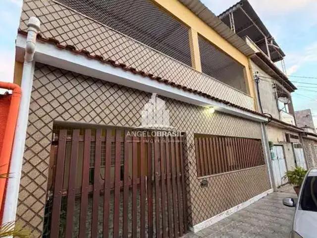Casa / Sobrado para Venda em Mesquita/RJ Cosmorama 3 Quartos